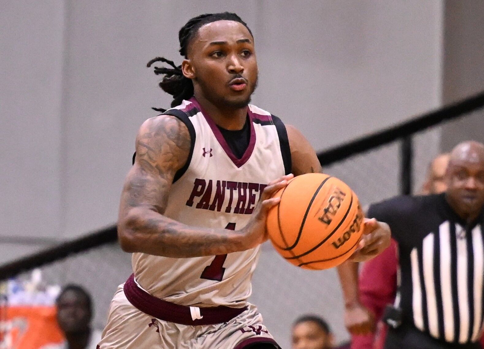 VUU takes old school way - D and no 3 - to NCAA tourney win