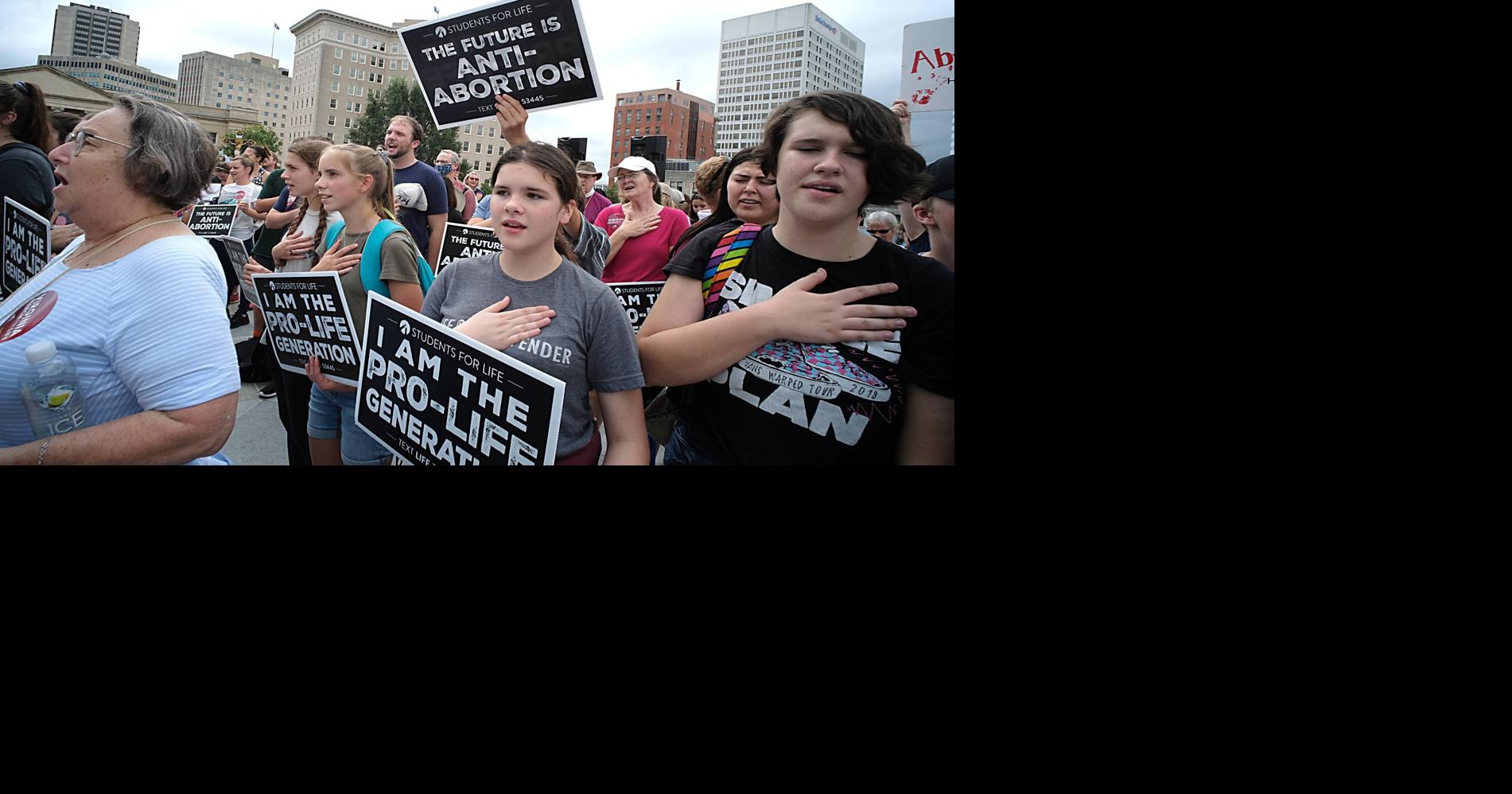 Hundreds rally at Capitol in third Virginia March for Life