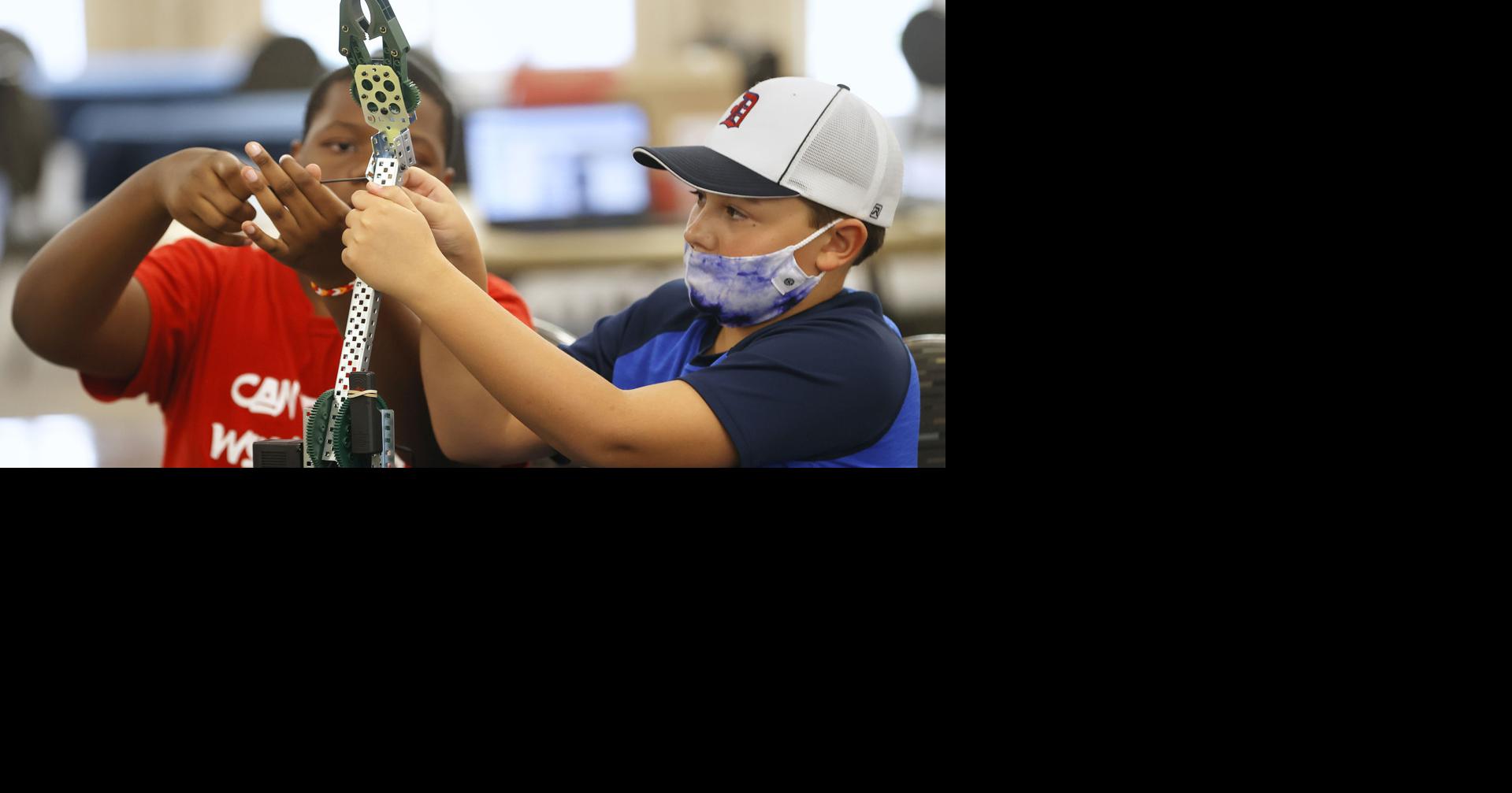 PHOTOS: CIA Robotics Academy