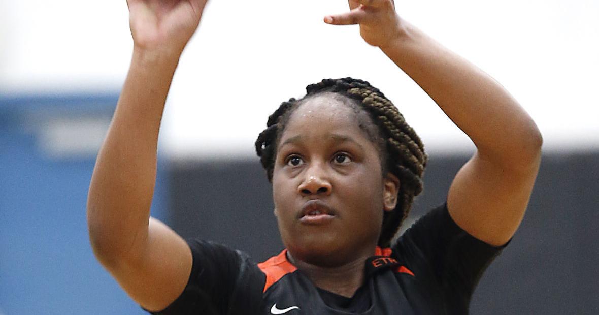 Two-time All-Metro guard Jordan Hodges of Monacan commits to Liberty