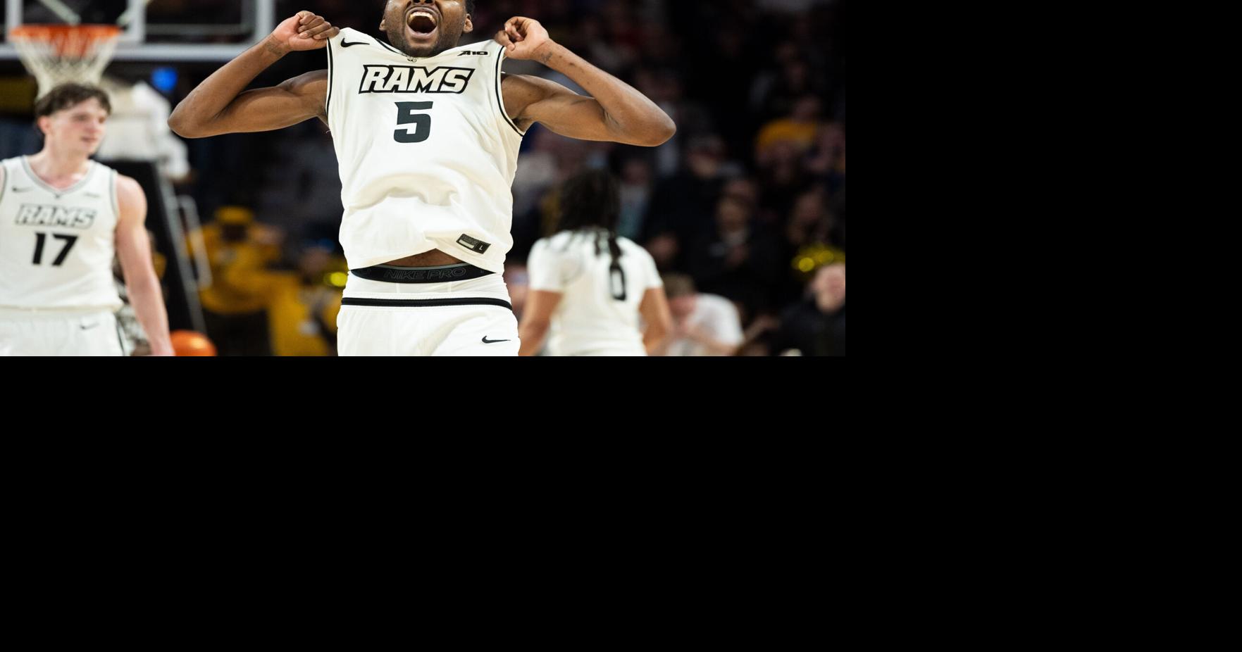 Nowell's spark helps VCU fend off Duquesne comeback effort