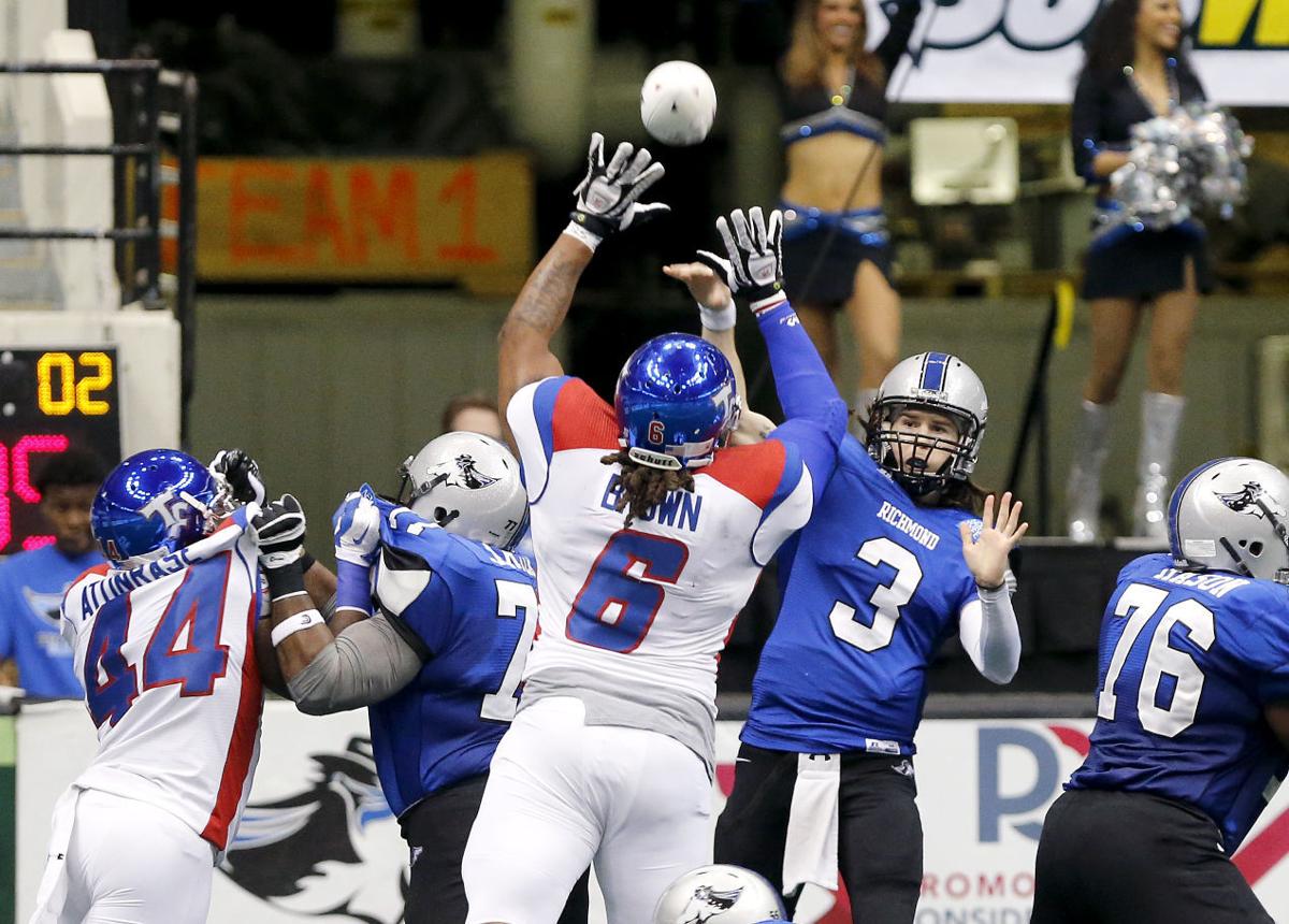 Raiders QB Jonathan Bane wins PIFL Offensive Player of the Year