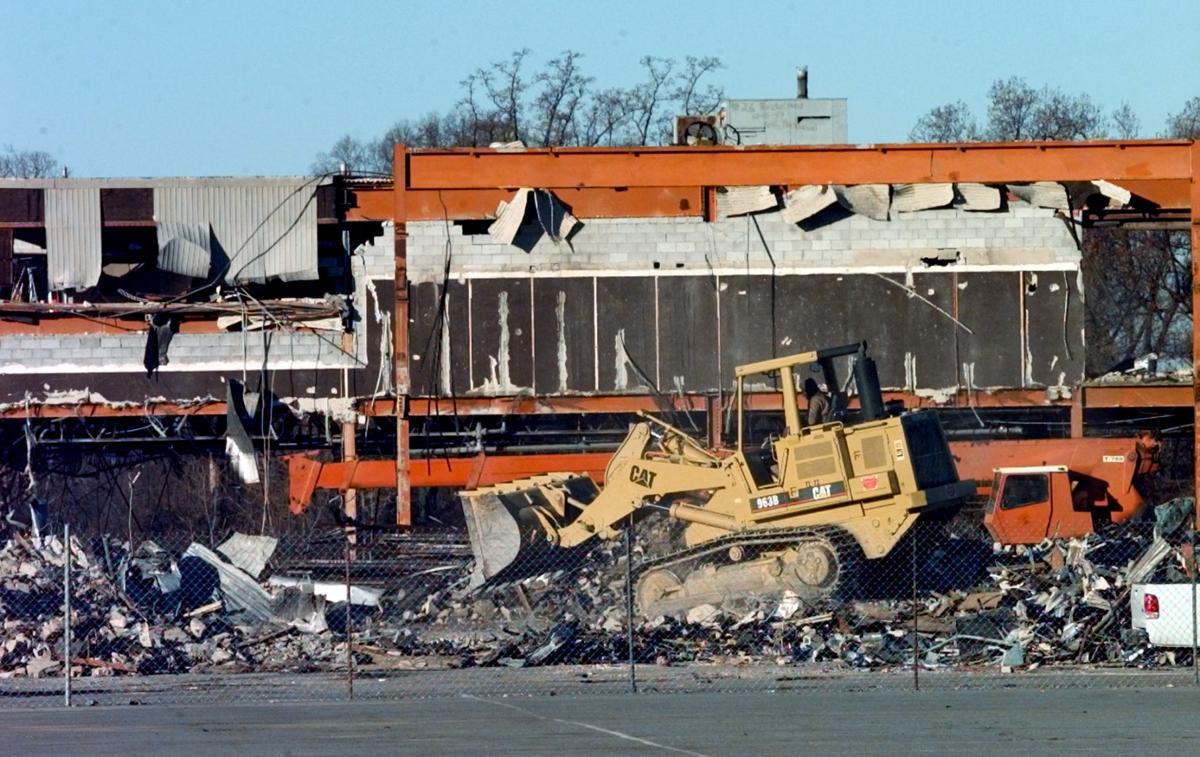 Photo gallery: Richmond's 'dead malls' — Azalea Mall, 1963-1999 | Local ...