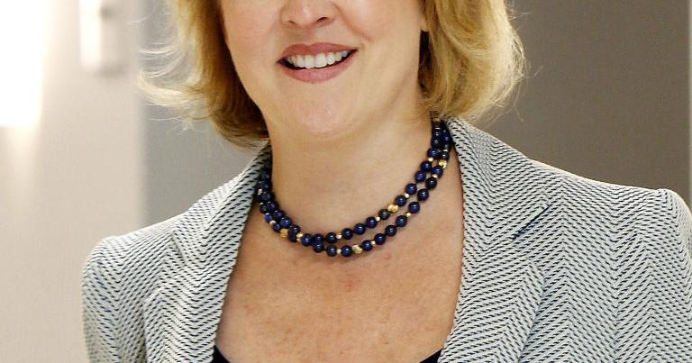 Tracy Kemp Stallings wins community service award