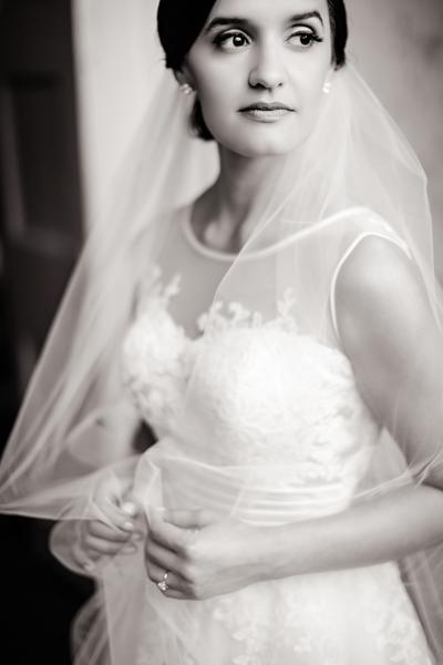 Miss Abernathy becomes bride of Mr. Kitching