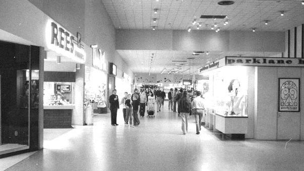 Photo gallery: Richmond's 'dead malls' — Azalea Mall, 1963-1999 ...
