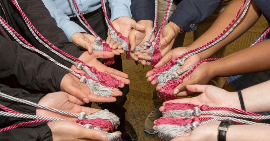 University of Richmond first-generation students will wear special ...