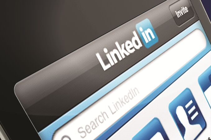 Avoiding an unprofessional LinkedIn profile picture