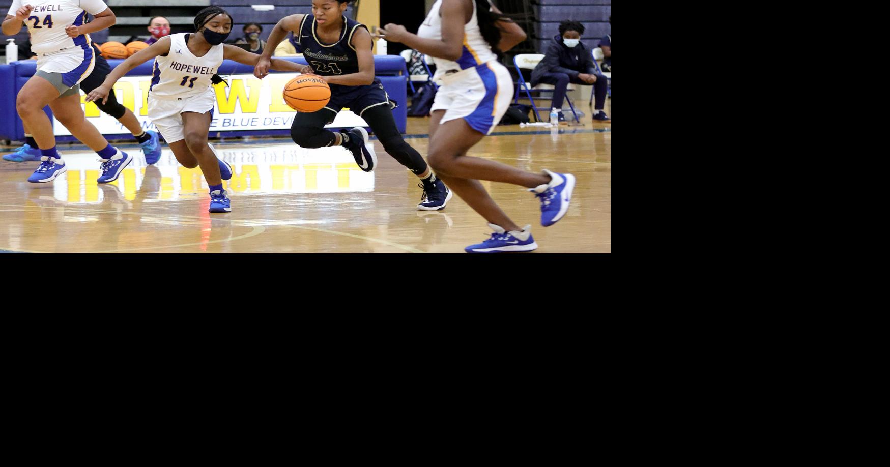 Meadowbrook senior Maya Ellis may be the best pure scorer around