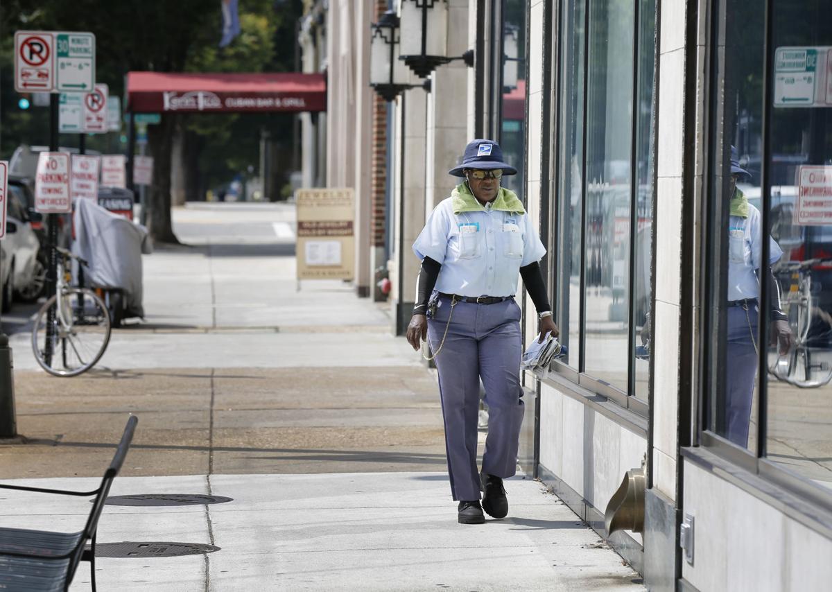 Postal Service pledges better mail service in Richmond area