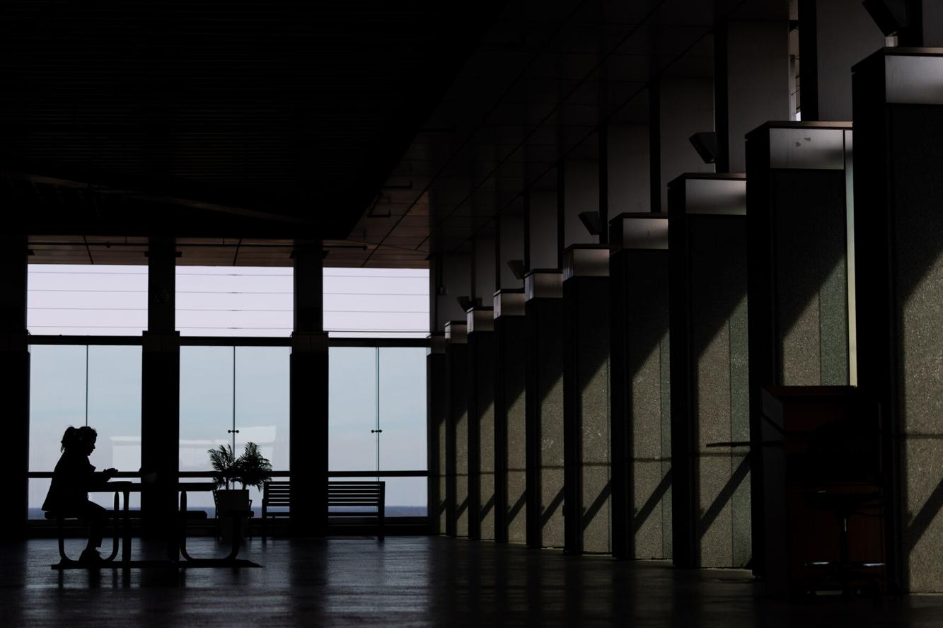 Officials: City Hall security guards now carrying guns