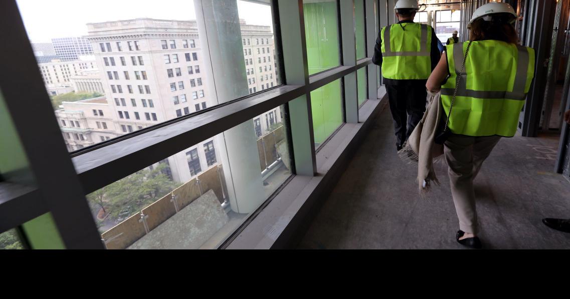 PHOTOS: VCU board tours Children's Pavilion