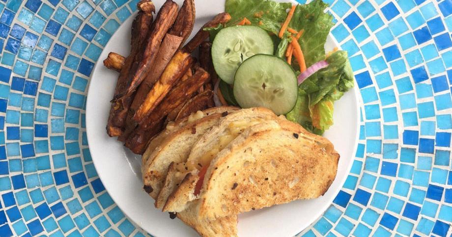 Cheap Eats in Richmond: Ipanema Cafe