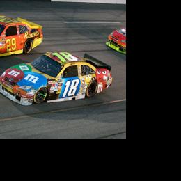 Busch takes Heath Calhoun 400