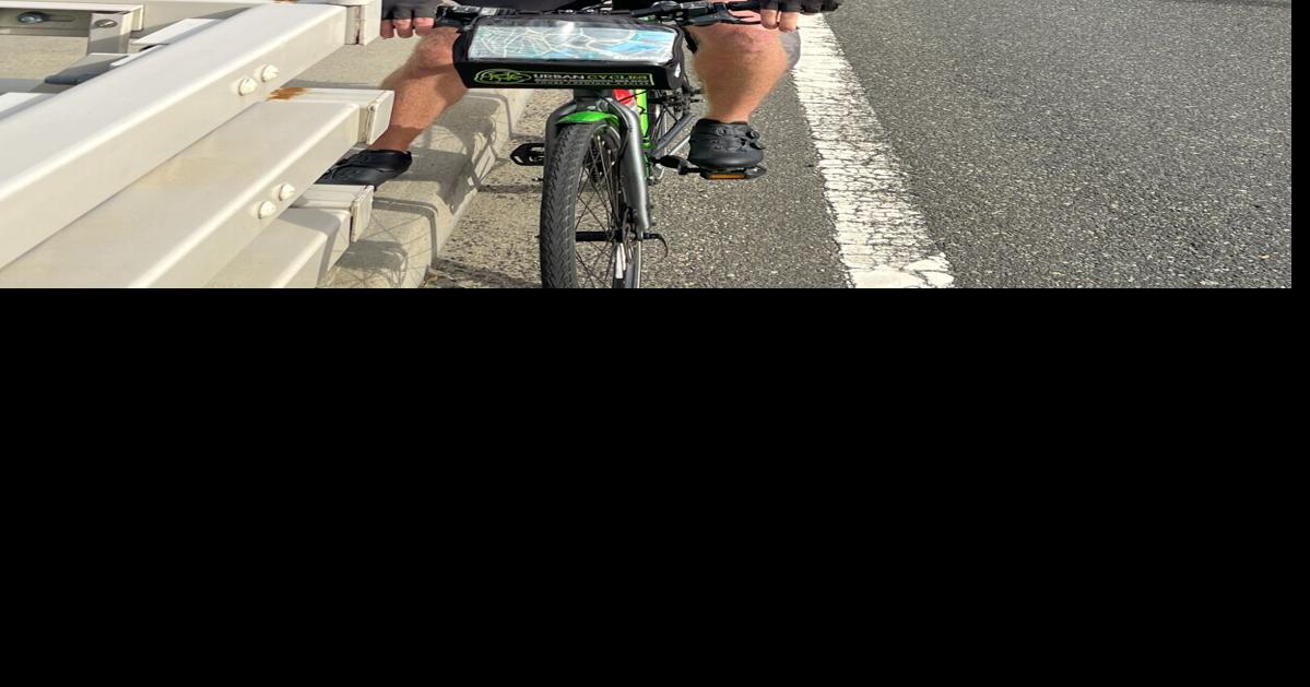 Hunter Leemon gets ready to bike in fabled Iowa event