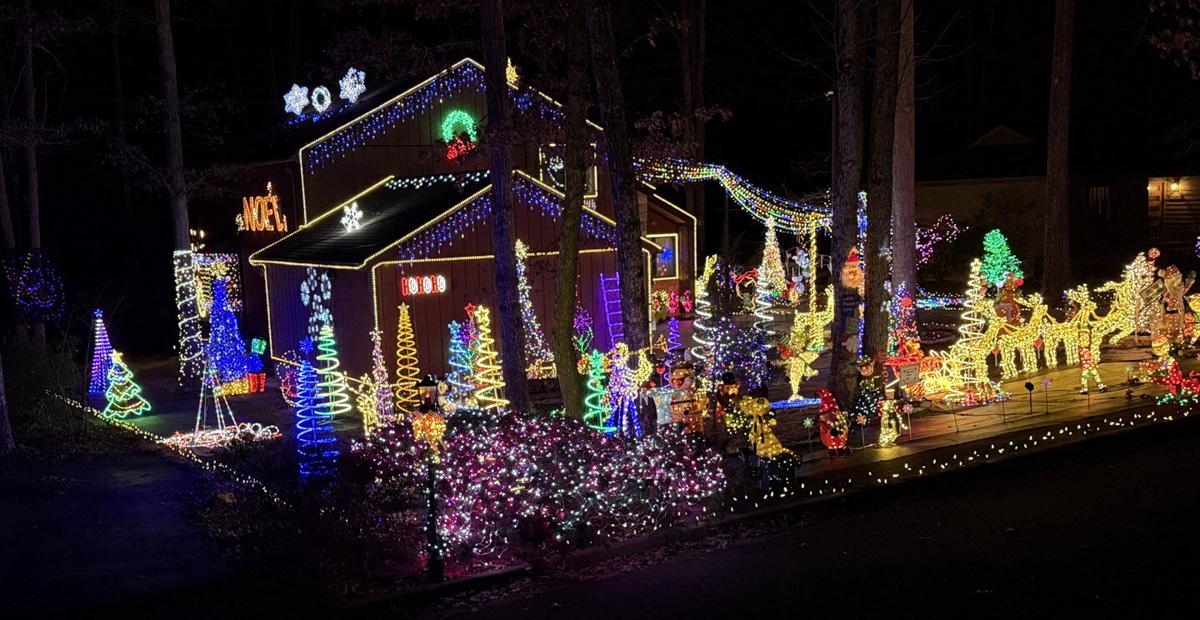 Our 10 favorite houses on the Tacky Light tour