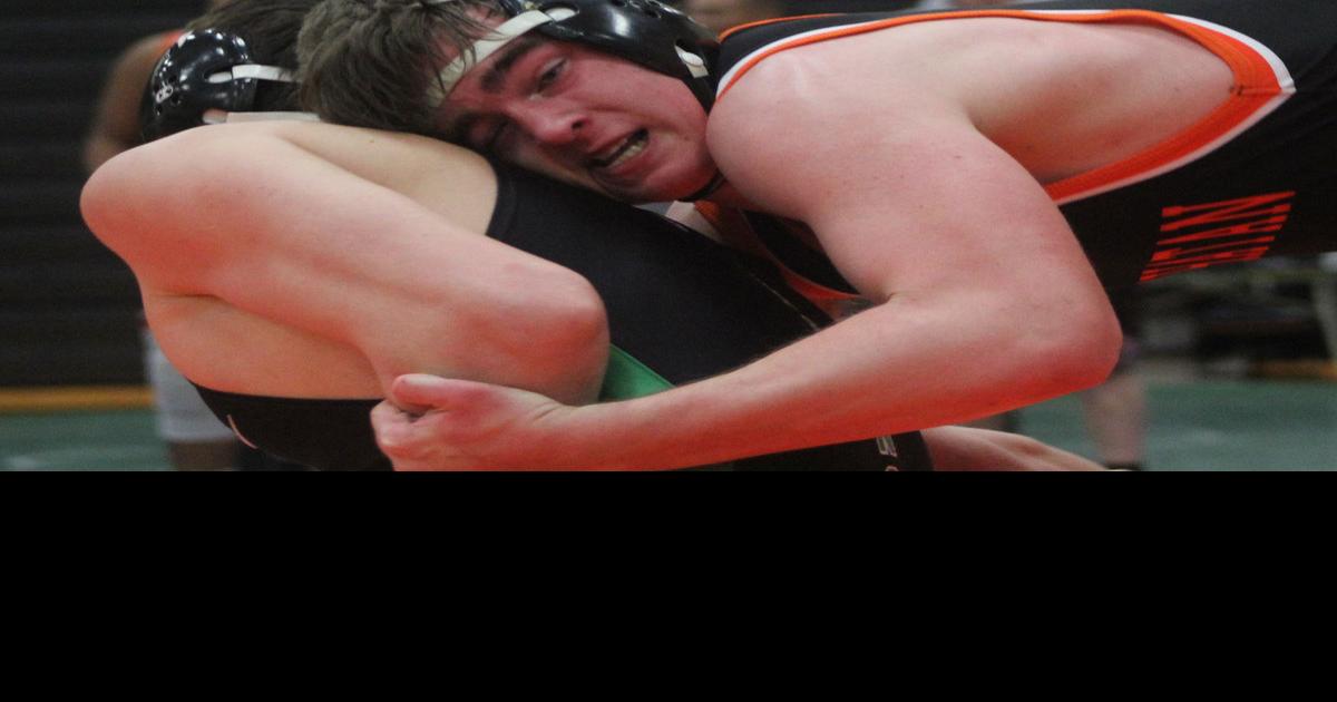 Powhatan Wrestling wins Arrowhead Invitational