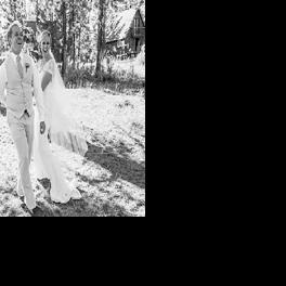 Daniel Brumfield Owens & Lindsey Winstead Innes