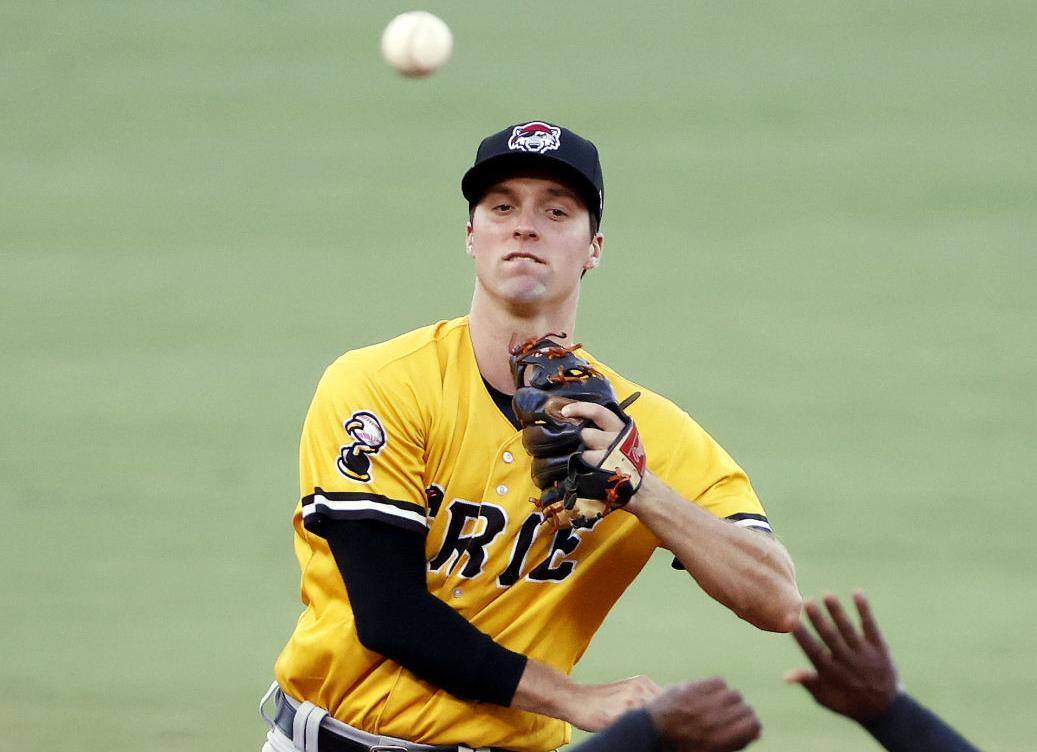 Williamsburg's Andre Lipcius helps power Erie by Flying Squirrels