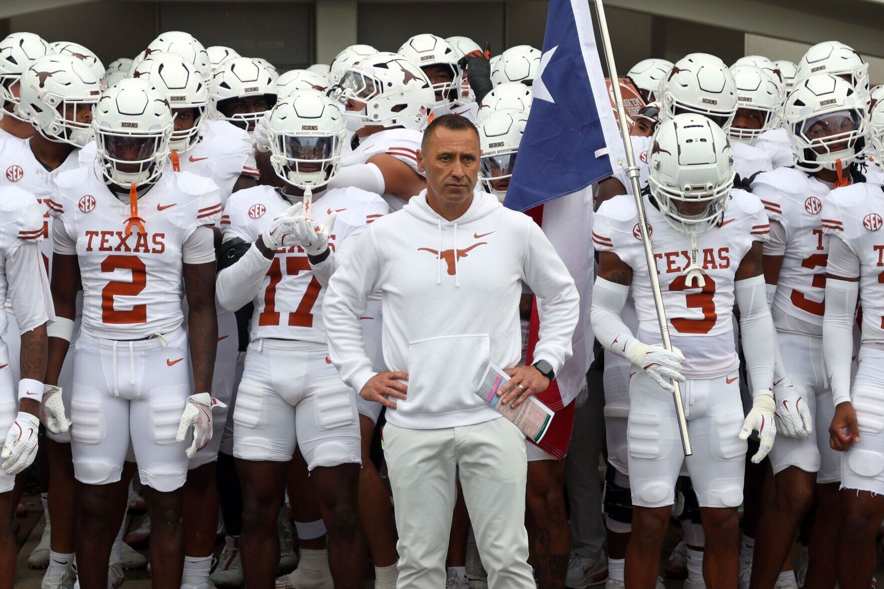 Texas Longhorns coach Steve Sarkisian waits to lead his team onto the ...