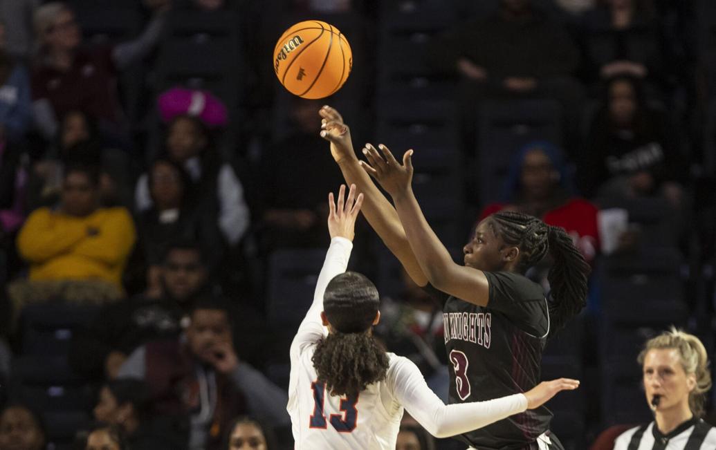 New coach Daniels leading Dale in playoff quest