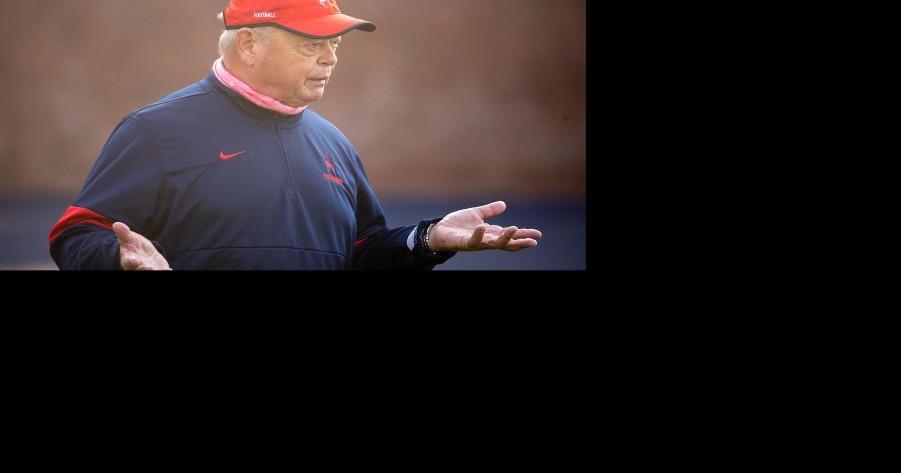 Spiders' Jeff Hanson breaks huddle for 50th anniversary as college ...