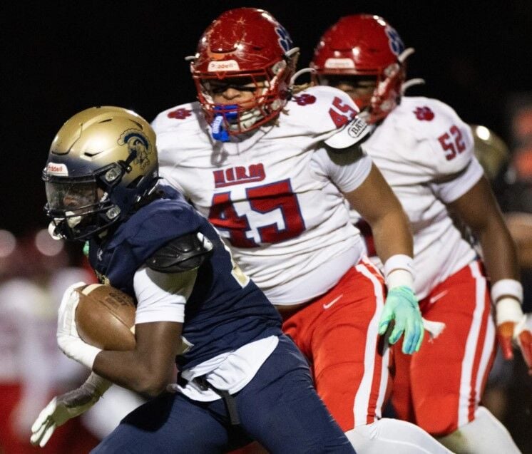 Hermitage football defeats Midlothian, advances to semis