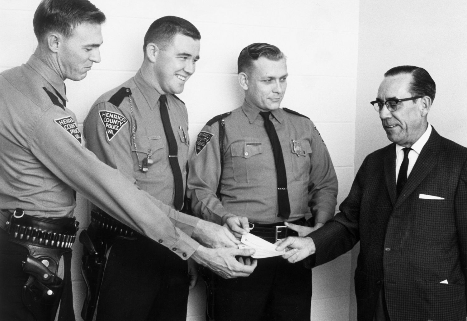 Former Henrico teacher charged with sexually abusing dog