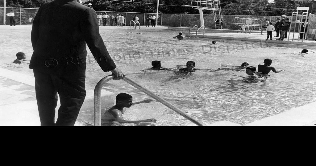 Battery Park Pool Opening 1967