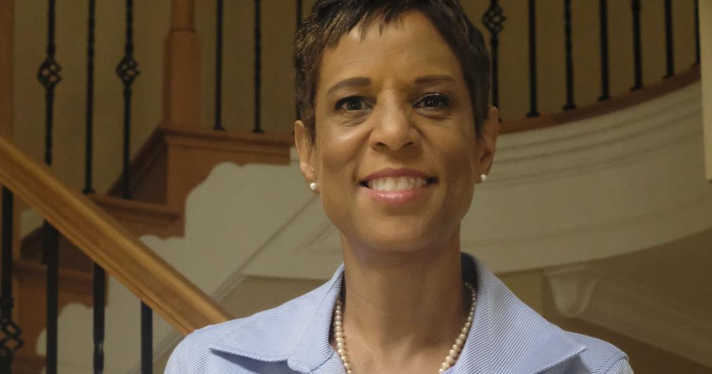 Rhonda Harmon named 2020 Richmond Christmas Mother