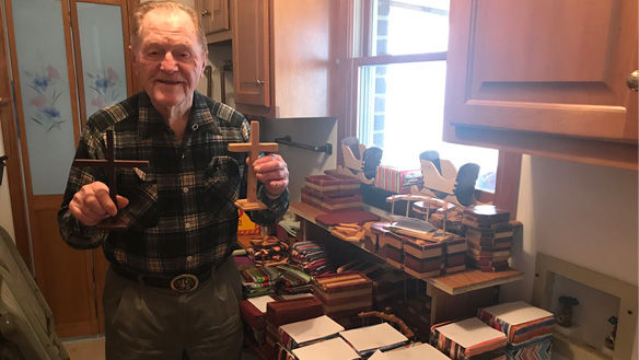 World War II veteran Howard Graham still creating at age 94