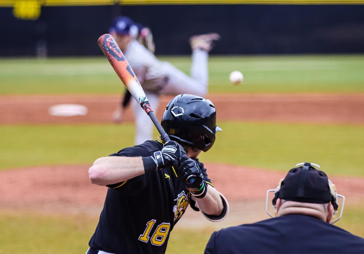 Explosive innings see RMC baseball split series with Messiah