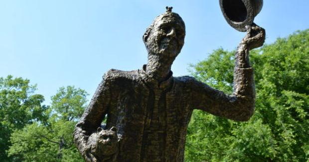 Lost 'Mr. Smedley' Statue Finds New Home
