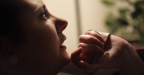 Lindsay Ess celebrates her life, her new hands and hard-won entry into ...