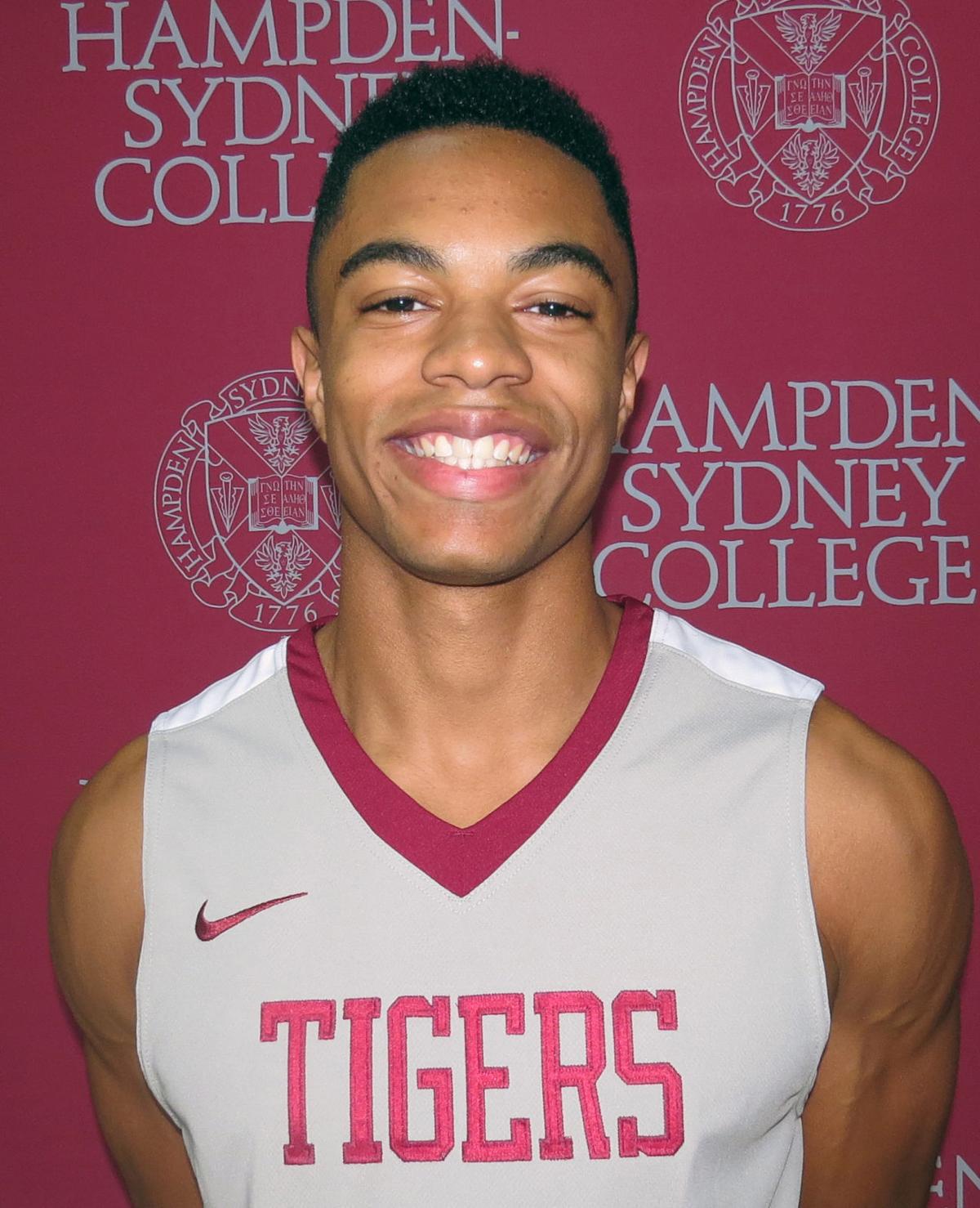 'Around Campus' college notebook: De'Nisha Smith, Stanley Davis, Khris ...