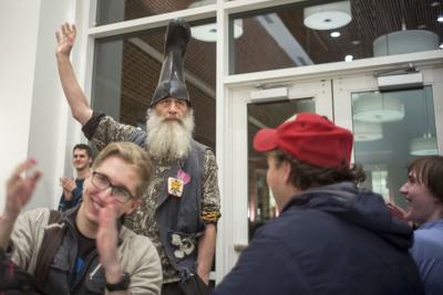 Political prankster Vermin Supreme makes unofficial appearance at ...