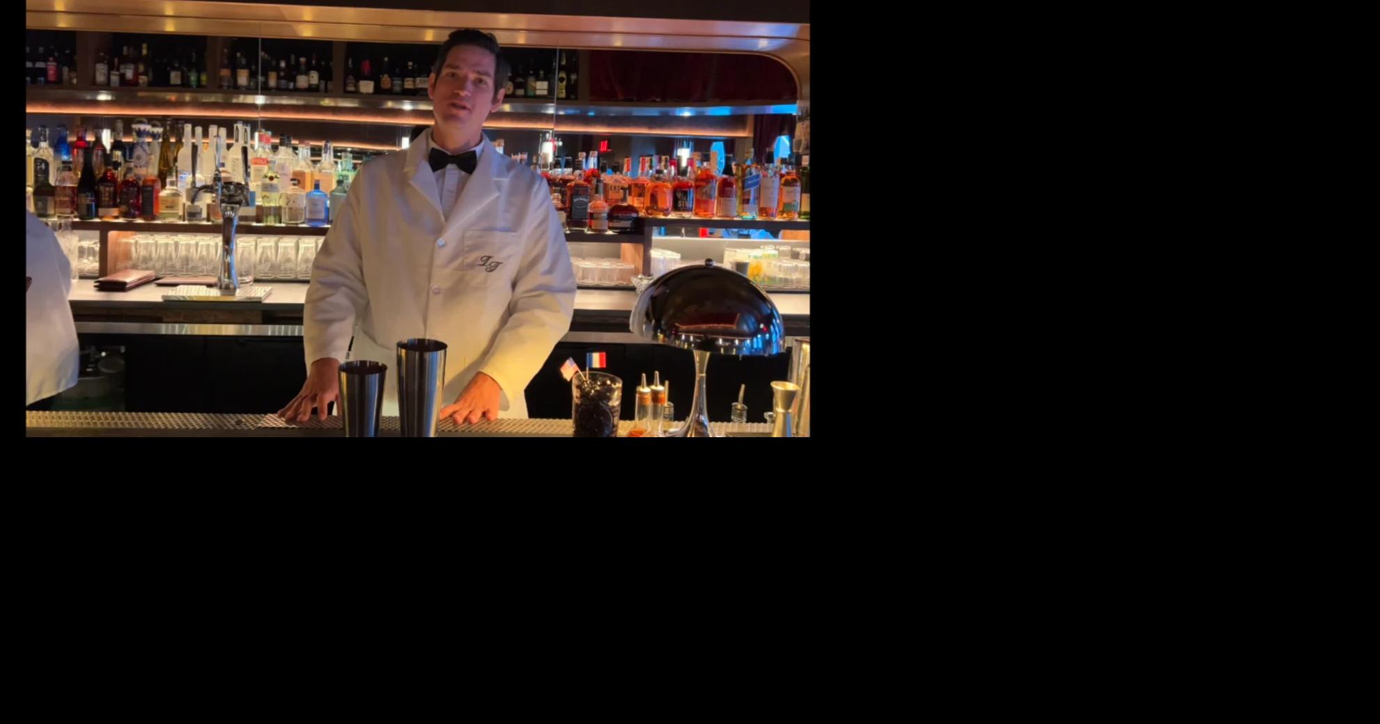 Andrew Rhea makes a Federal Punch at Lafayette Tavern