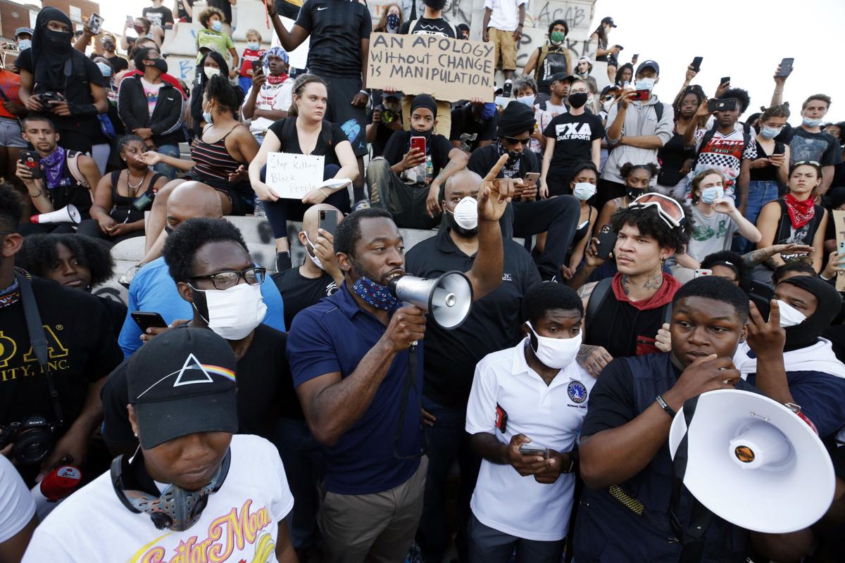 Mayor Stoney says curfew violation charges against peaceful protesters ...