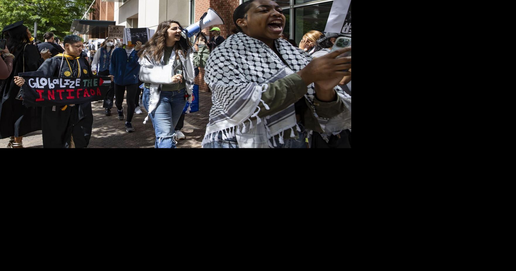 Reactions as VCU grads walk out to protest Youngkin's speech