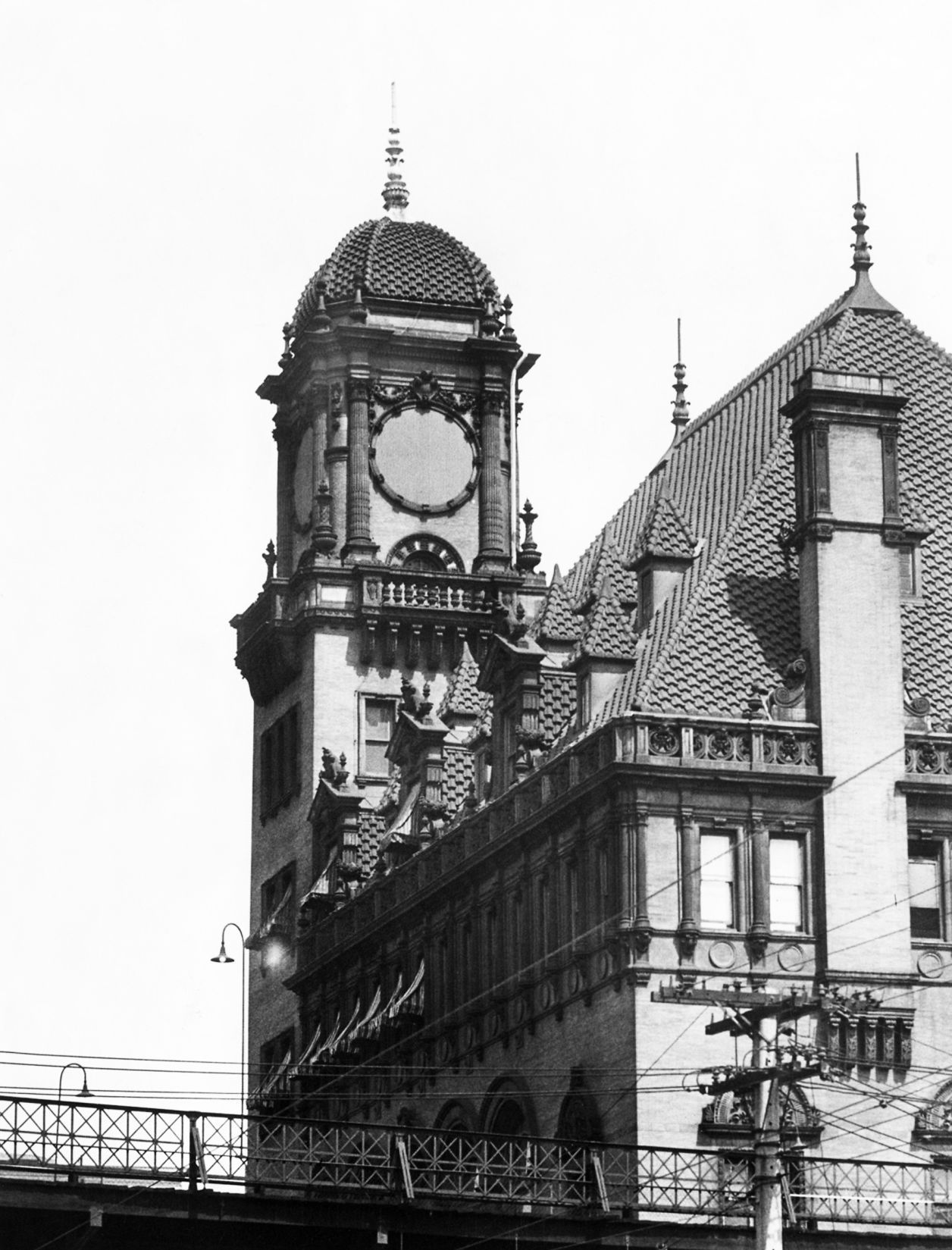 Two women shot on Mechanicsville Turnpike Sunday night