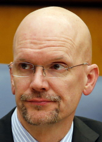 Jones rolls out Richmond spending plan with pay increases