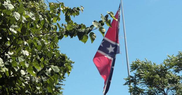 Debate flies over Confederate flag in Rockbridge County