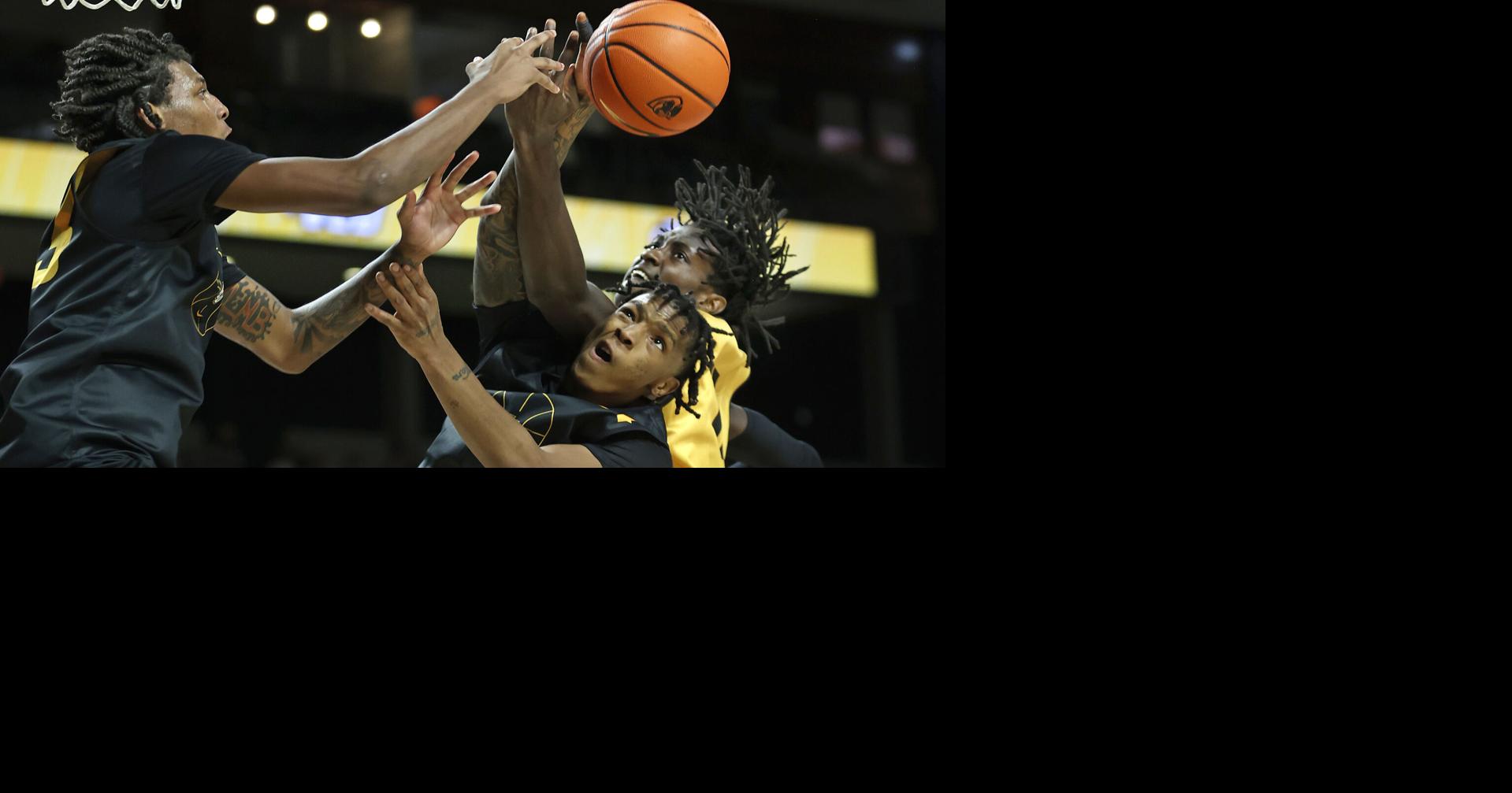 PHOTOS: Gold 55, Black 50 in VCU intrasquad scrimmage game