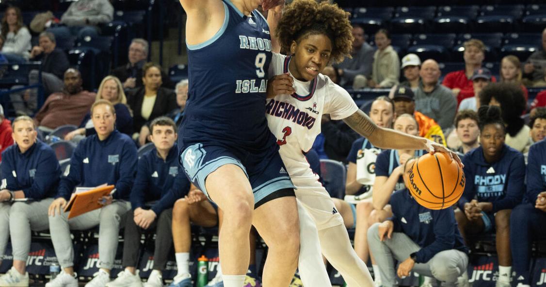 Spiders women lead with best shot - the 3 - knock out URI