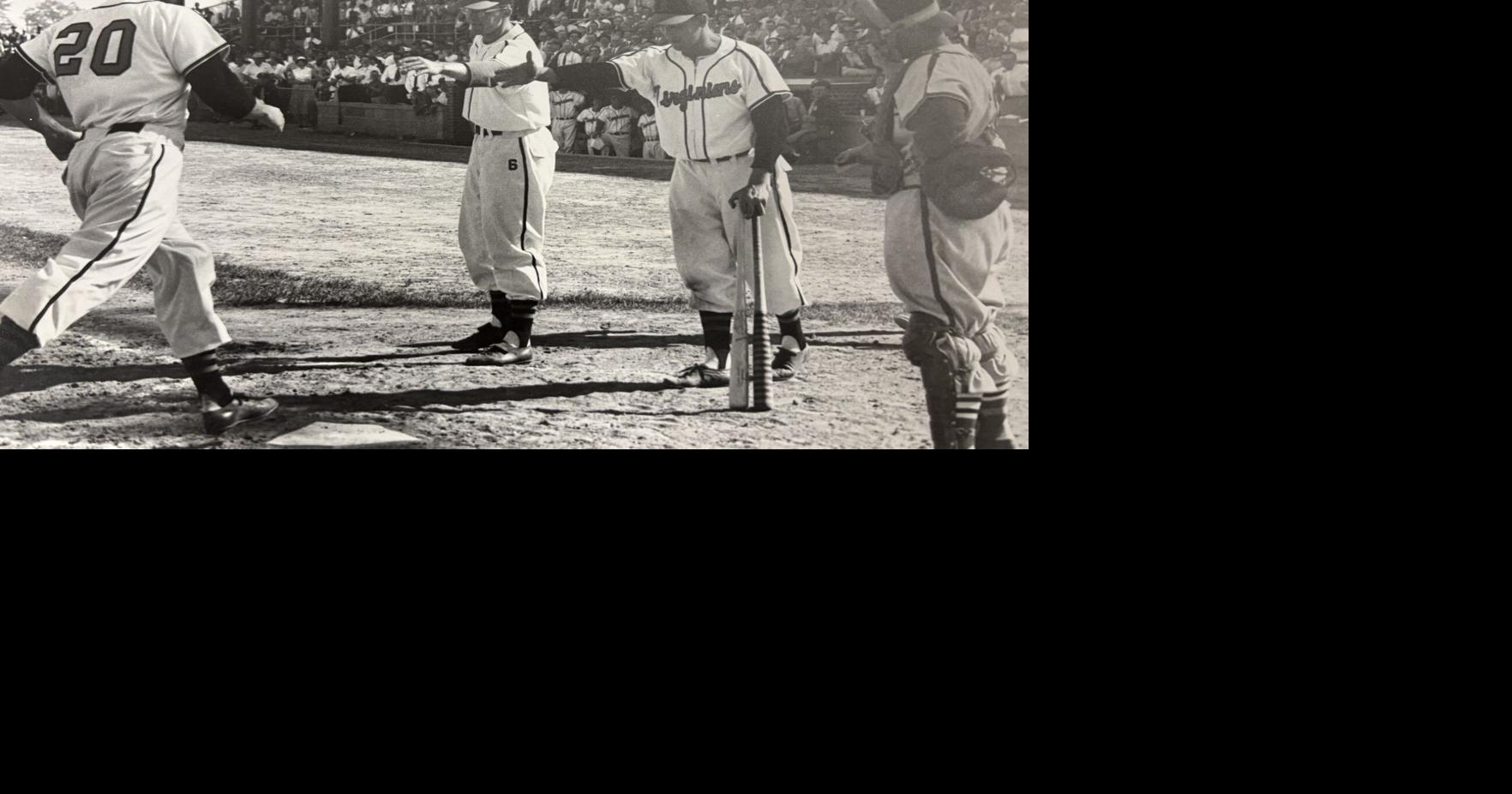Squirrels salute Richmond Virginians, Parker Field orphans