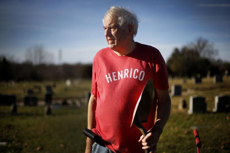 "Trying to make order out of disorder." John Shuck enlists volunteers ...