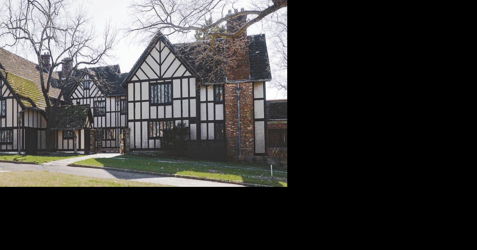 Agecroft Hall: A Tudor manor house, transported