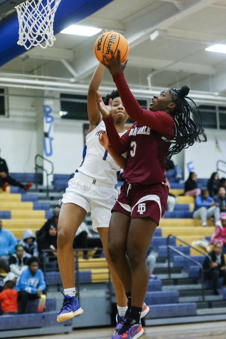 Thomas Dale's Nylah Wilson reaches 1,000 career points, leads Knights ...