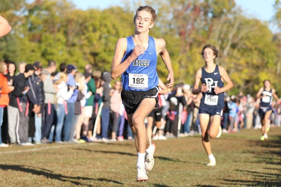 Local runners hold their own against XC elites