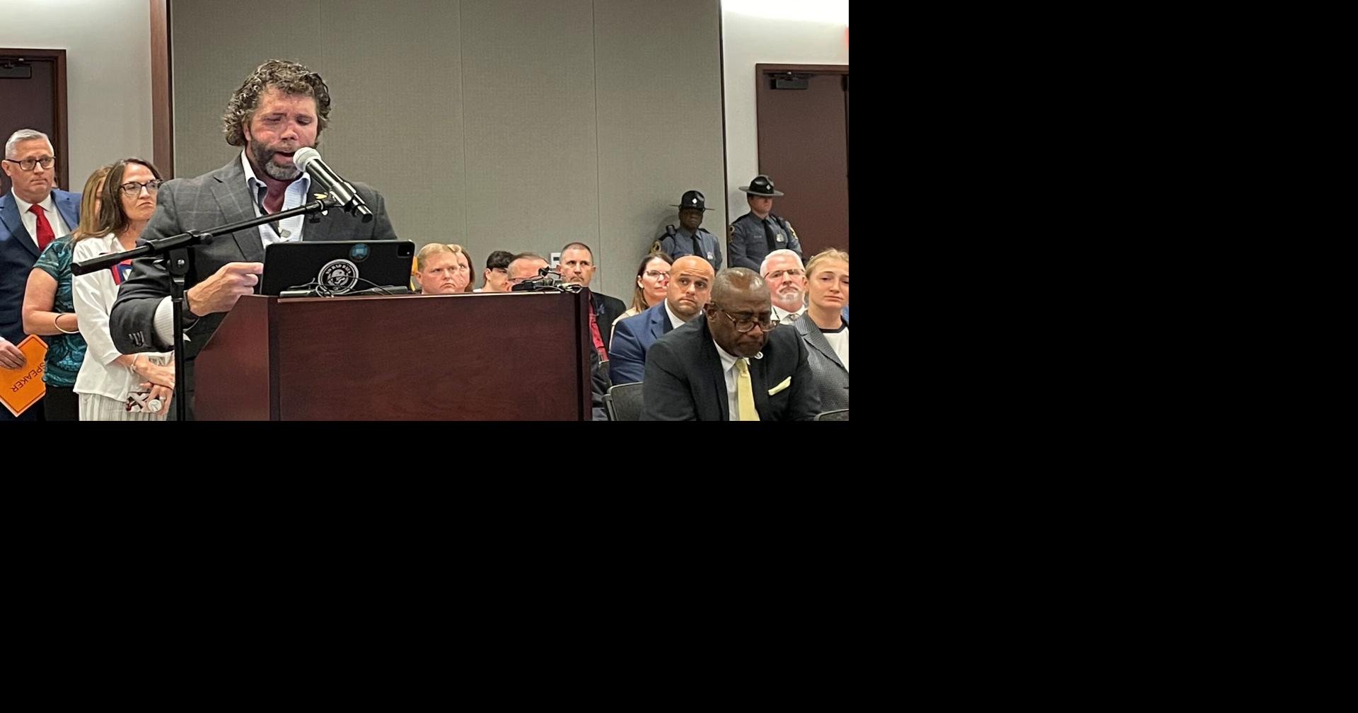 VA: Injured vets call for state to preserve college funding